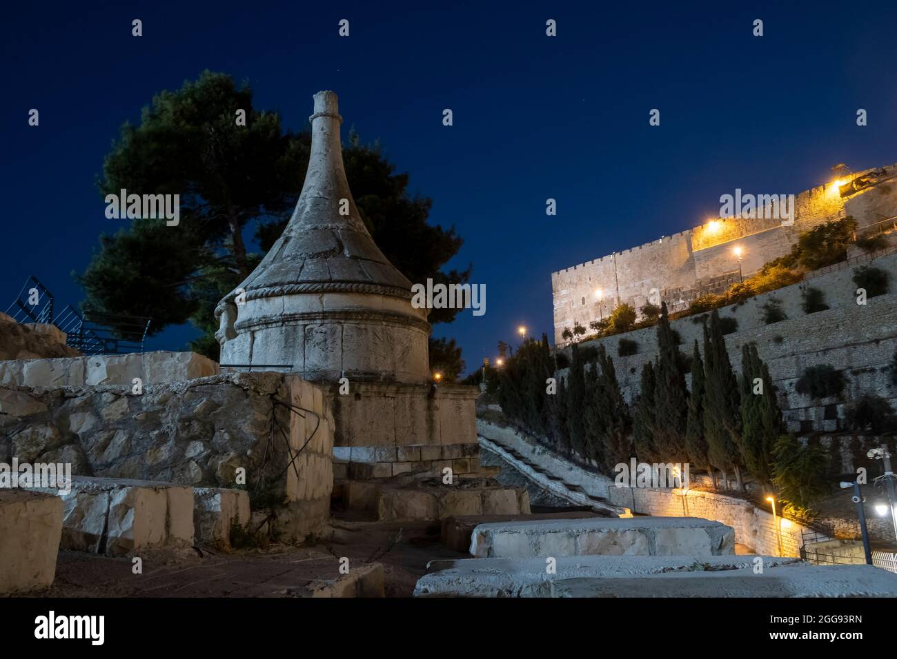 Absaloms pillar hi-res stock photography and images - Alamy