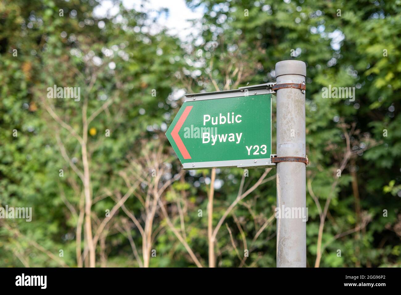 Public Byway Y23 off Bath Road, Longford, near London Heathrow Airport ...