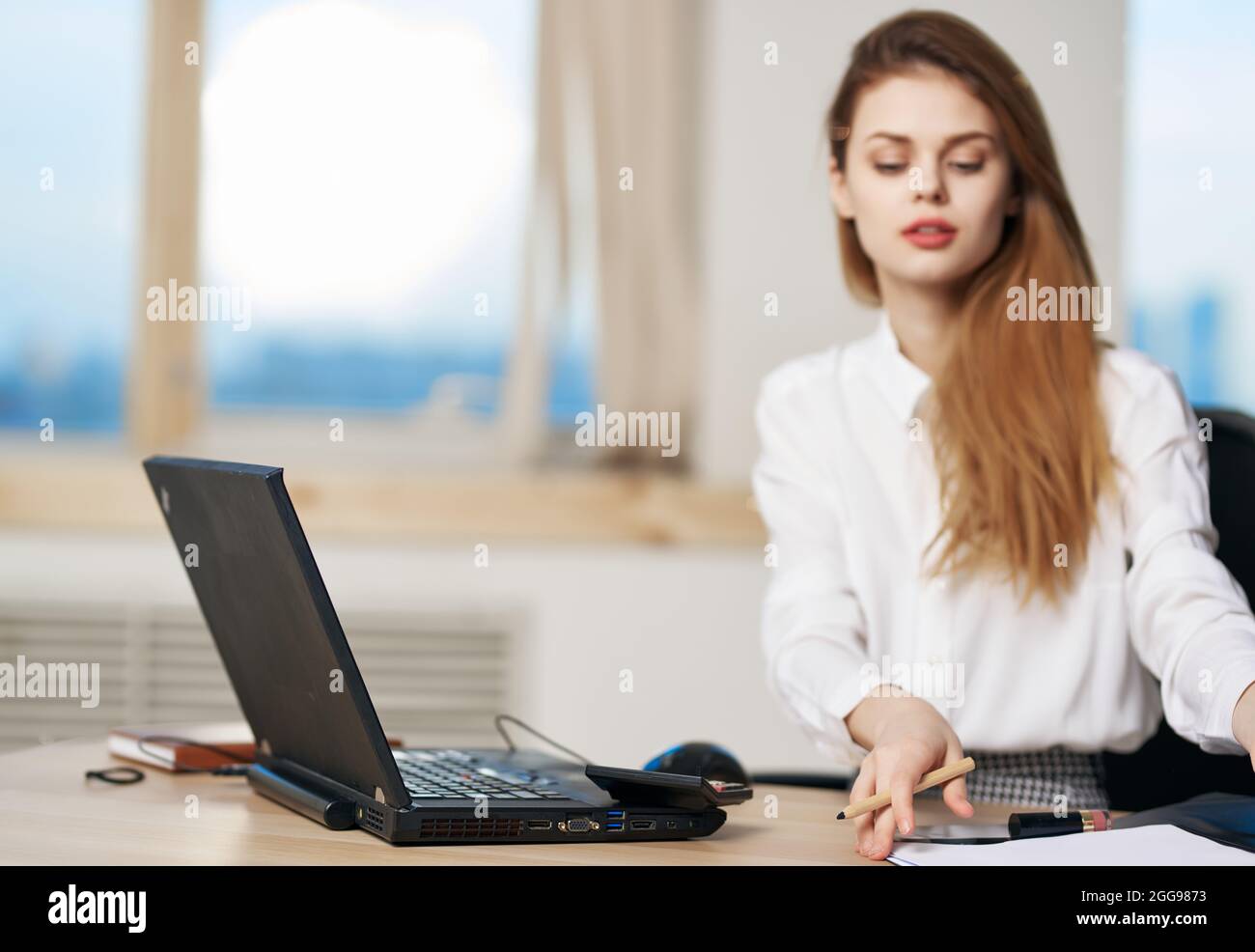 woman secretary in office work posing professional Stock Photo - Alamy