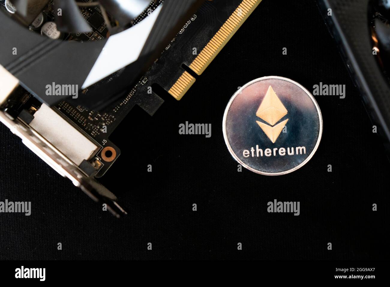 Cryptocurrency mining computers hi-res stock photography and images - Alamy