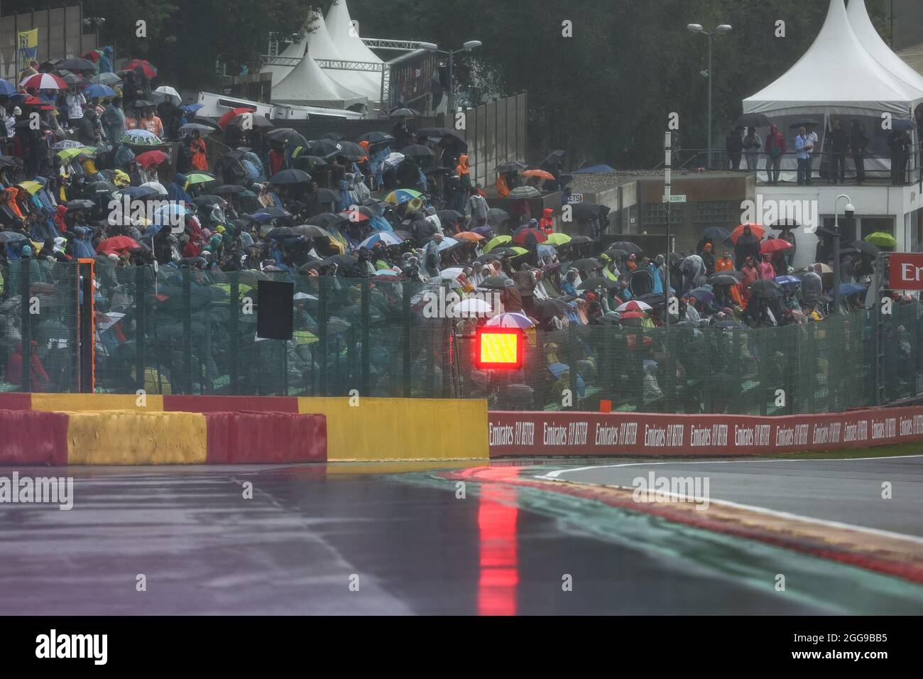 Red flag, drapeau during the Formula 1 Belgium Grand Prix, 12th round ...
