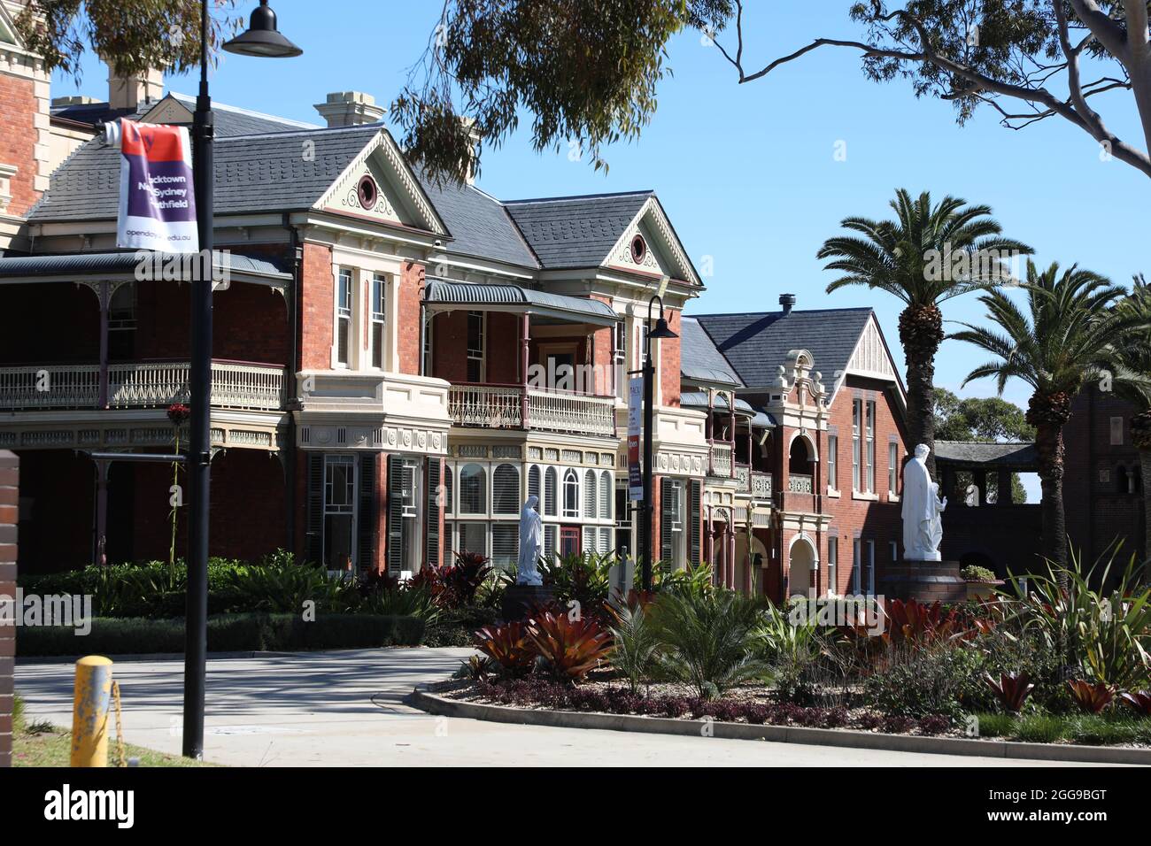 Mount st mary campus hi-res stock photography and images - Alamy