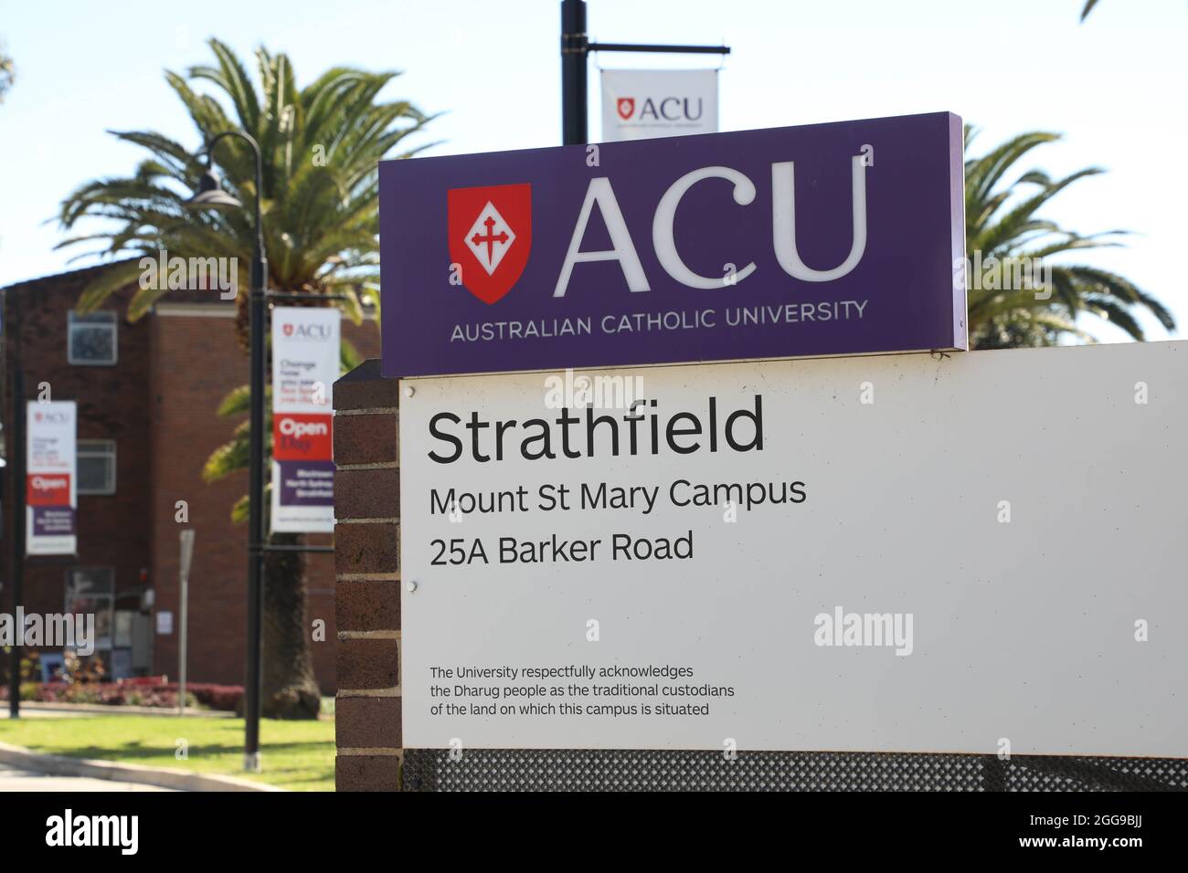 Mount st mary campus hi-res stock photography and images - Alamy