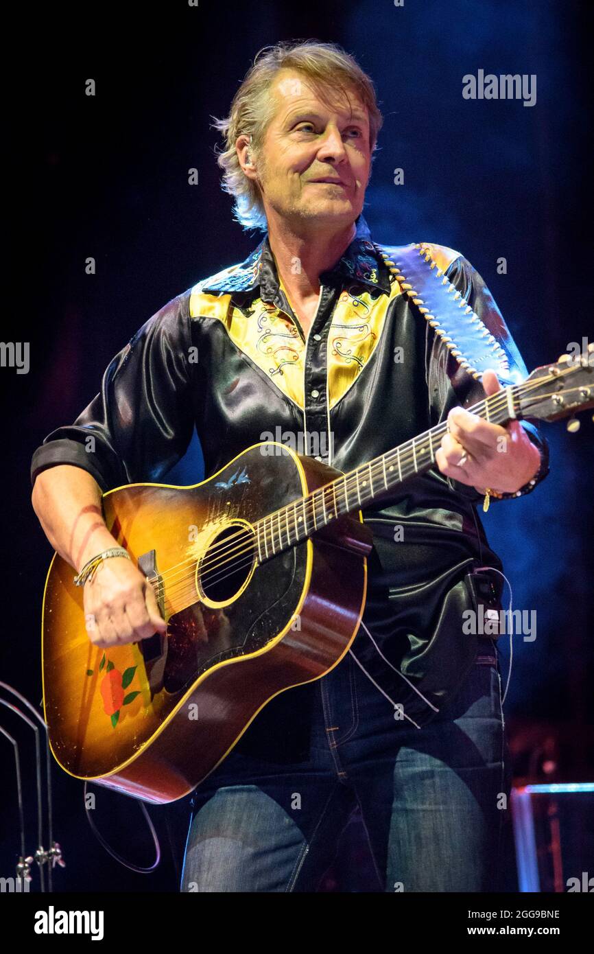 Jim Cuddy lead singer of the Canadian country rock band BLUE RODEO ...