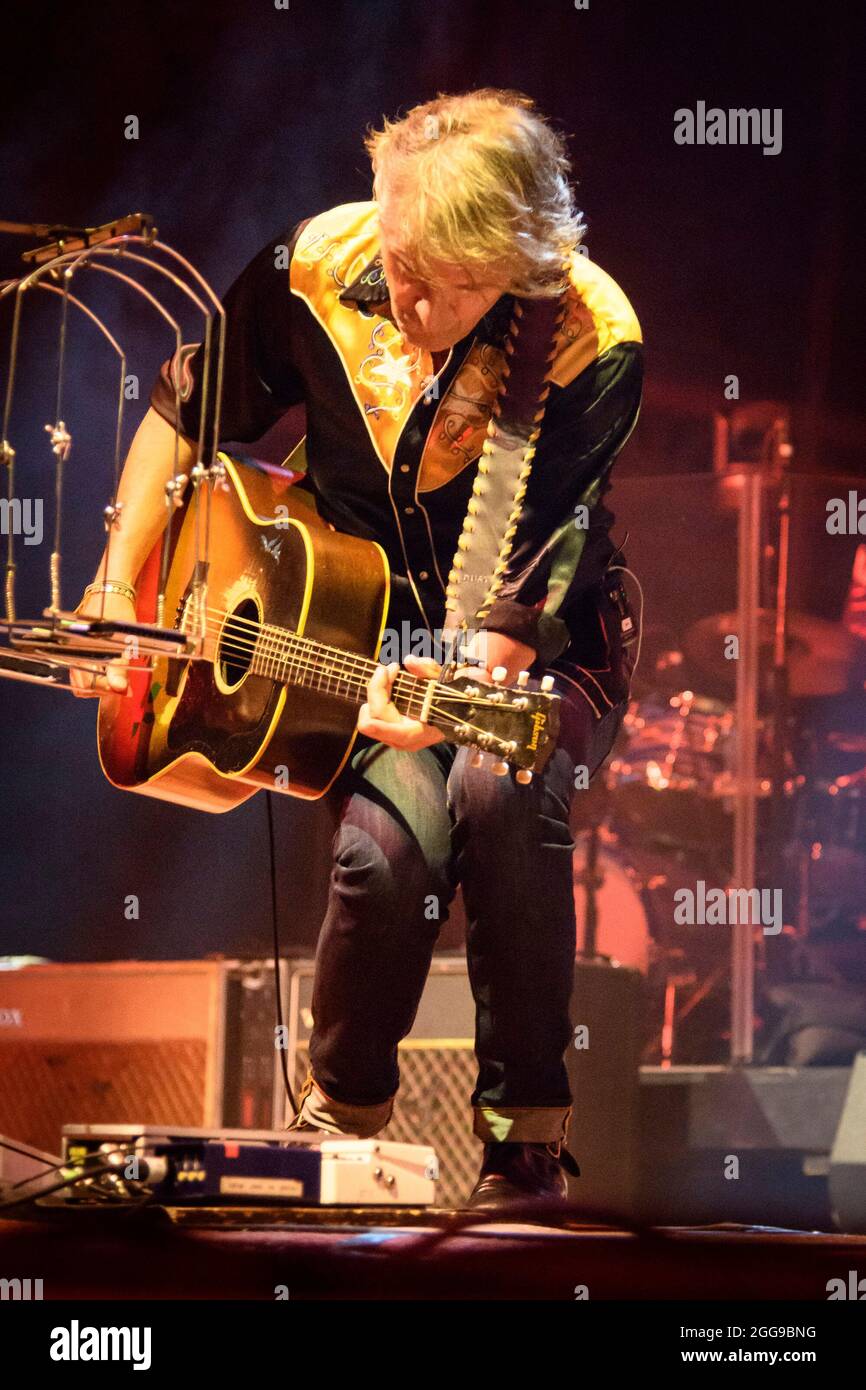 Jim Cuddy lead singer of the Canadian country rock band BLUE RODEO ...