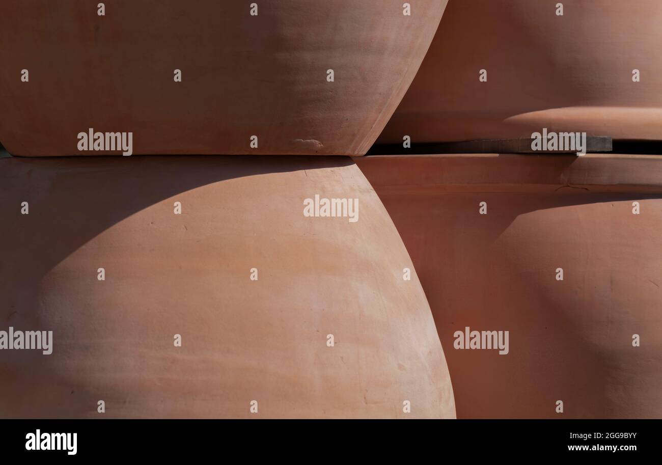 Closeup of pottery plant pots under sunlight Stock Photo - Alamy