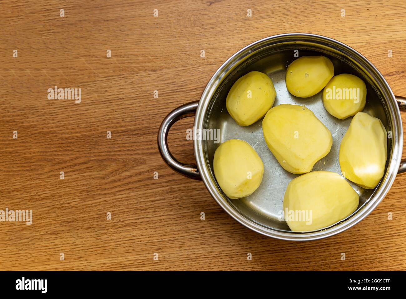 Water potatoes hi-res stock photography and images - Alamy