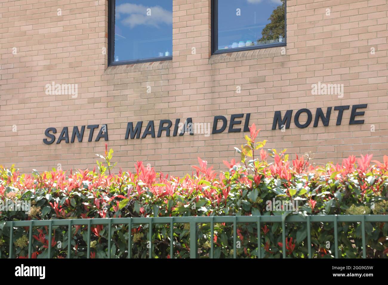 Santa maria del monte primary school hi-res stock photography and ...