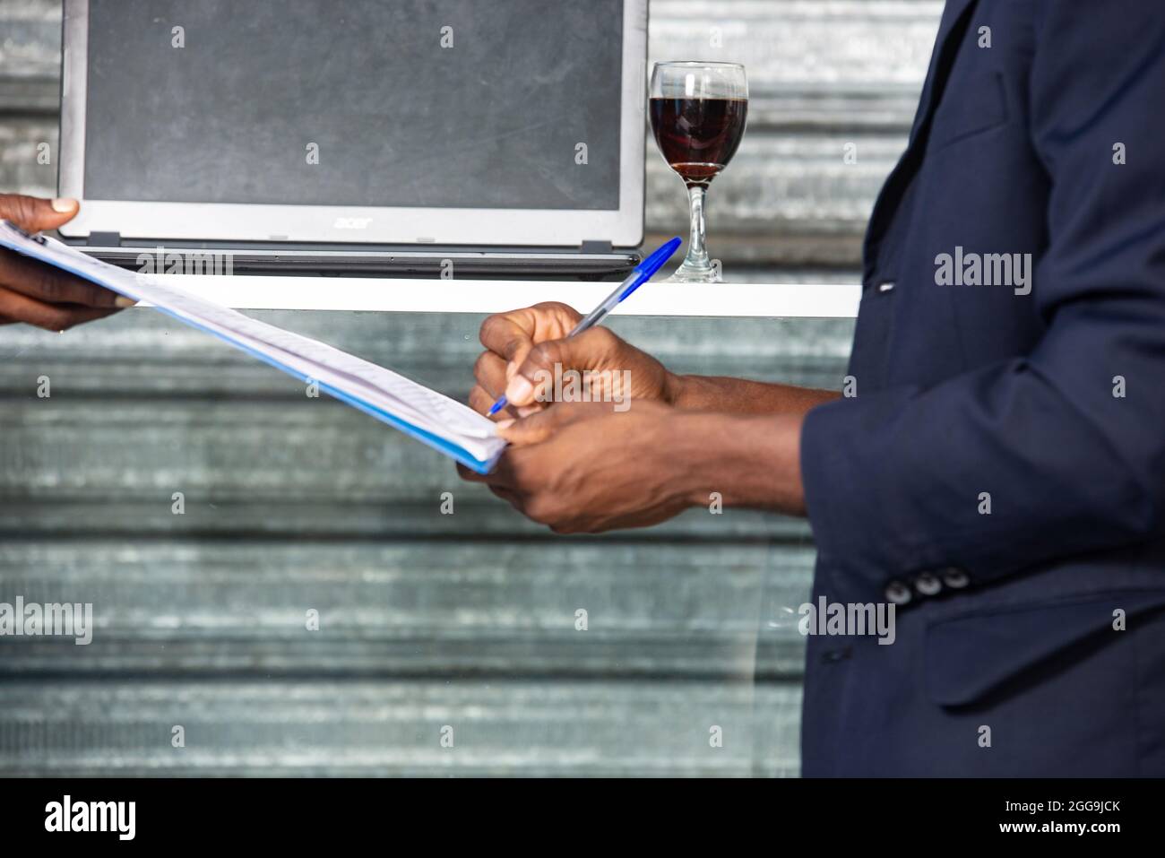Abidjan american hi-res stock photography and images - Alamy