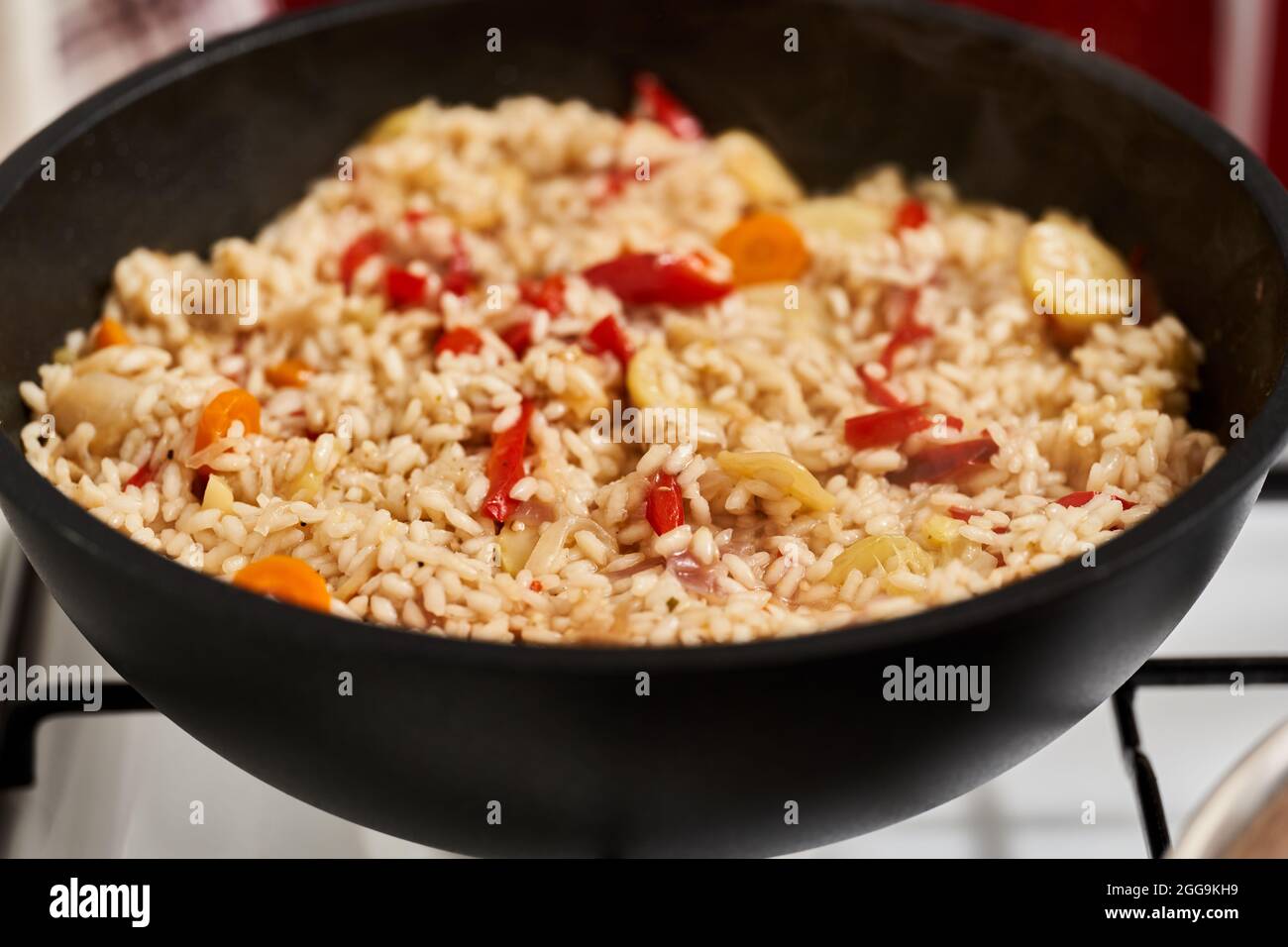 Mushroom risotto in pan hi-res stock photography and images - Alamy