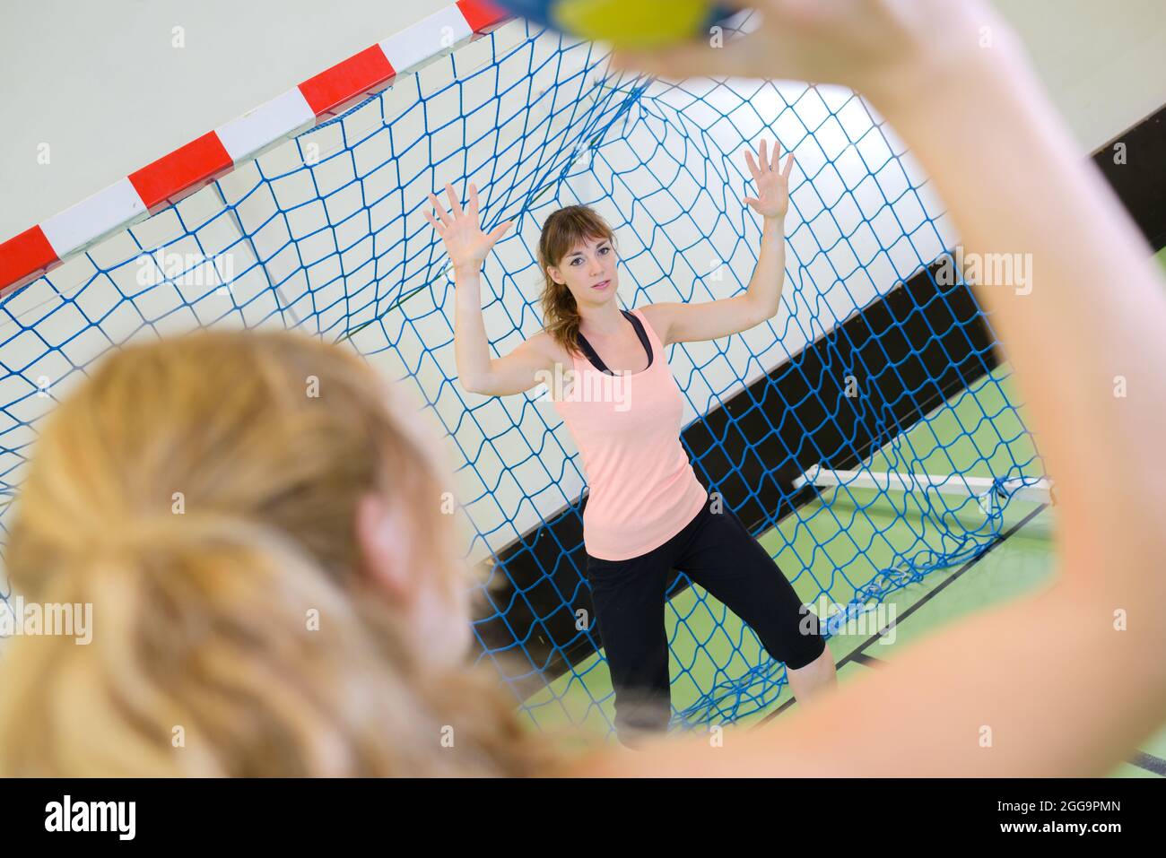 Handball girl hi-res stock photography and images - Alamy