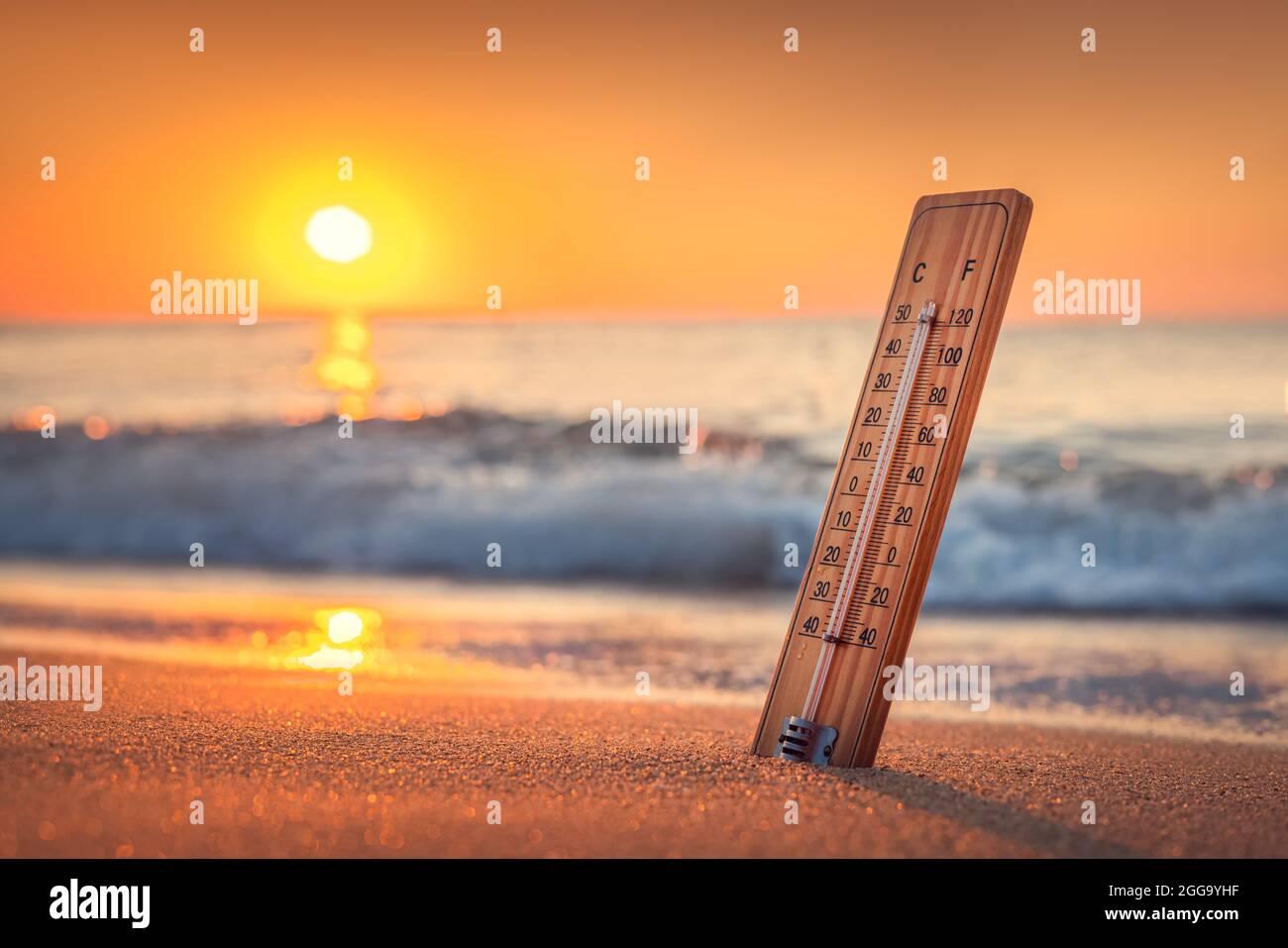 Hot weather over heat hi-res stock photography and images - Alamy
