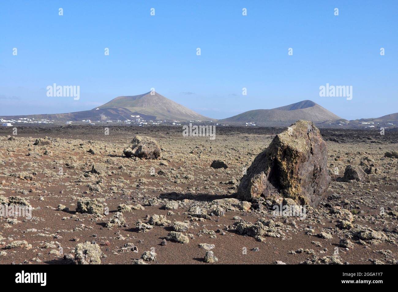 Barren volcanic landscape of Spanish island Lanzarote Stock Photo - Alamy