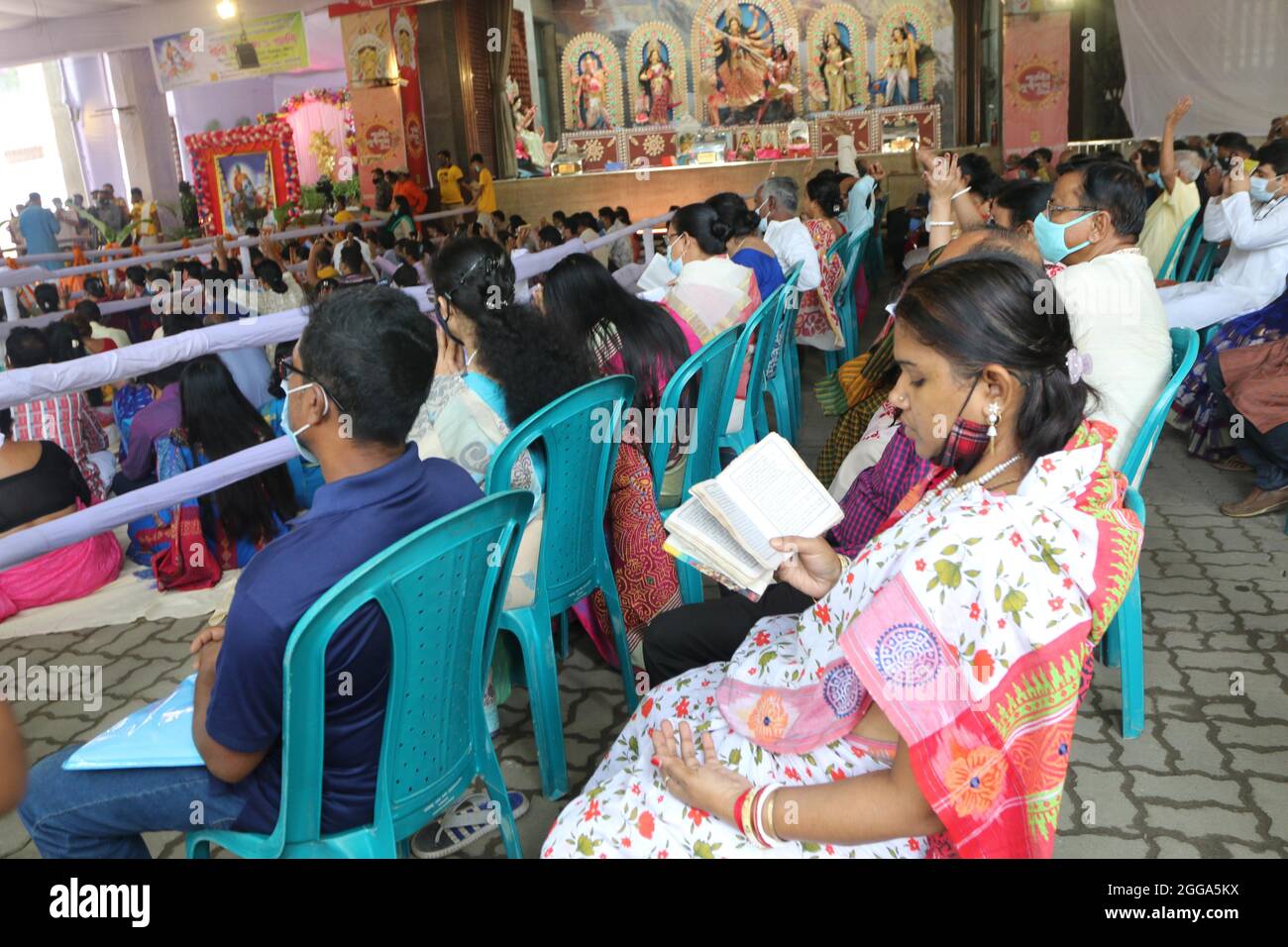 Iskcon dhaka bangladesh temple hi-res stock photography and images - Alamy