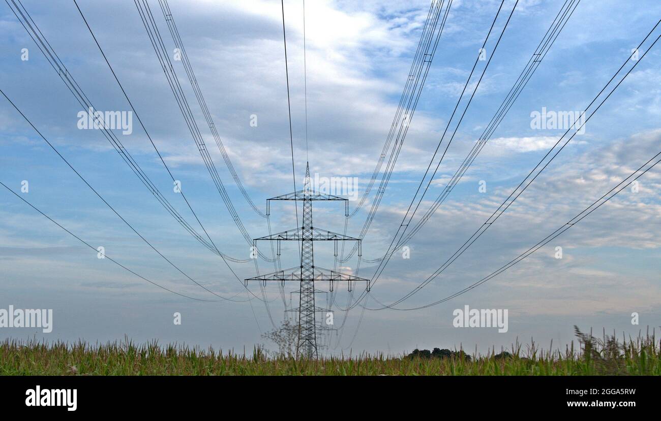 High voltage power line hi-res stock photography and images - Alamy