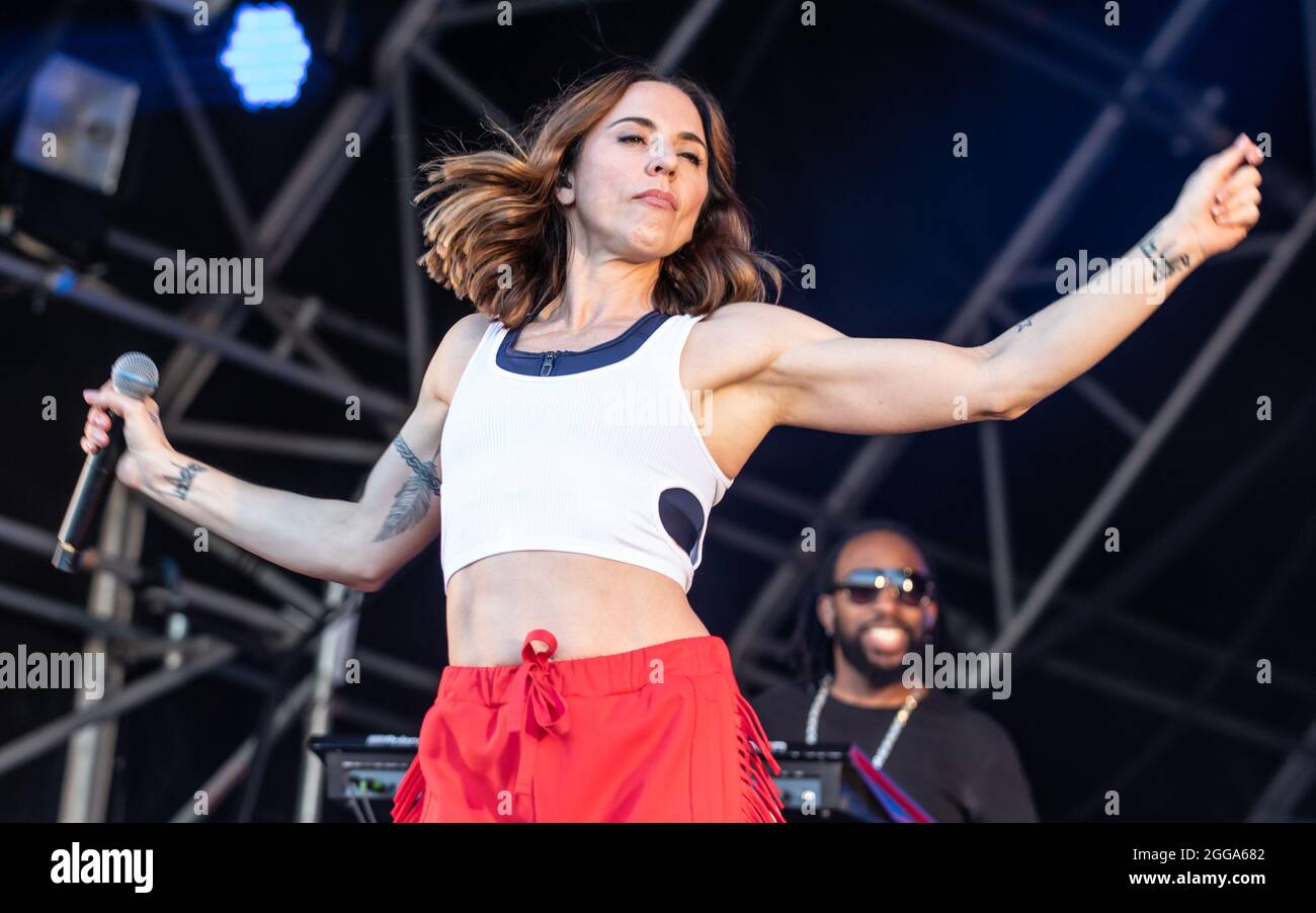 Mel c hi-res stock photography and images - Alamy