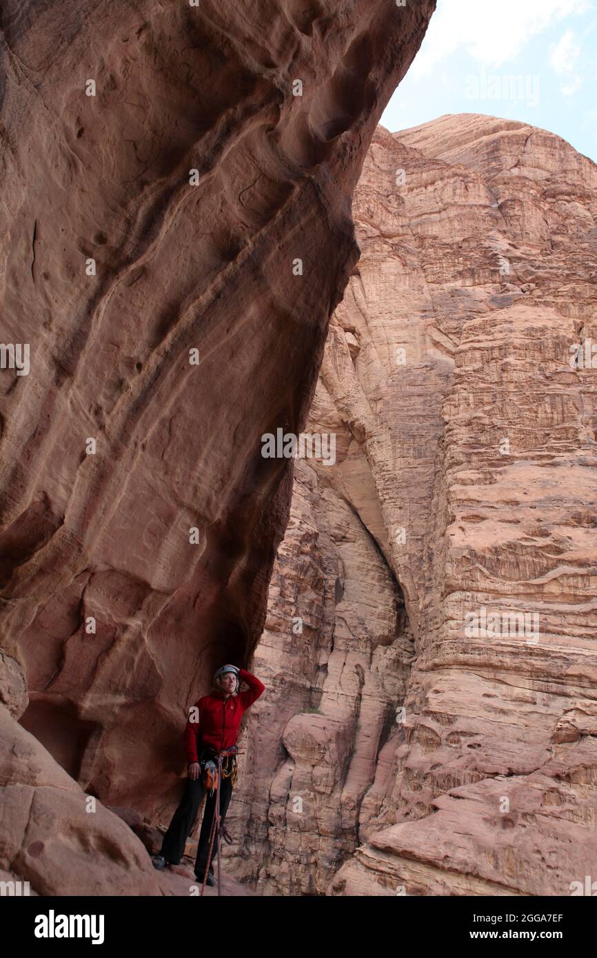 Climbing wadi rum hi-res stock photography and images - Alamy