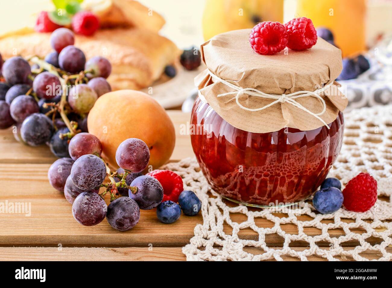 Red fruits jam hi-res stock photography and images - Alamy