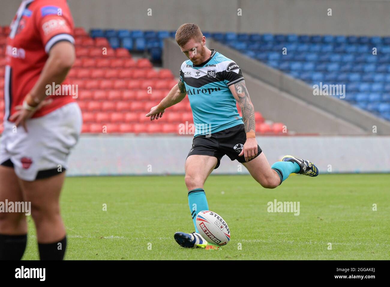 Marc Sneyd (7) of Hull FC successfully kicks a conversion to make it 12 ...