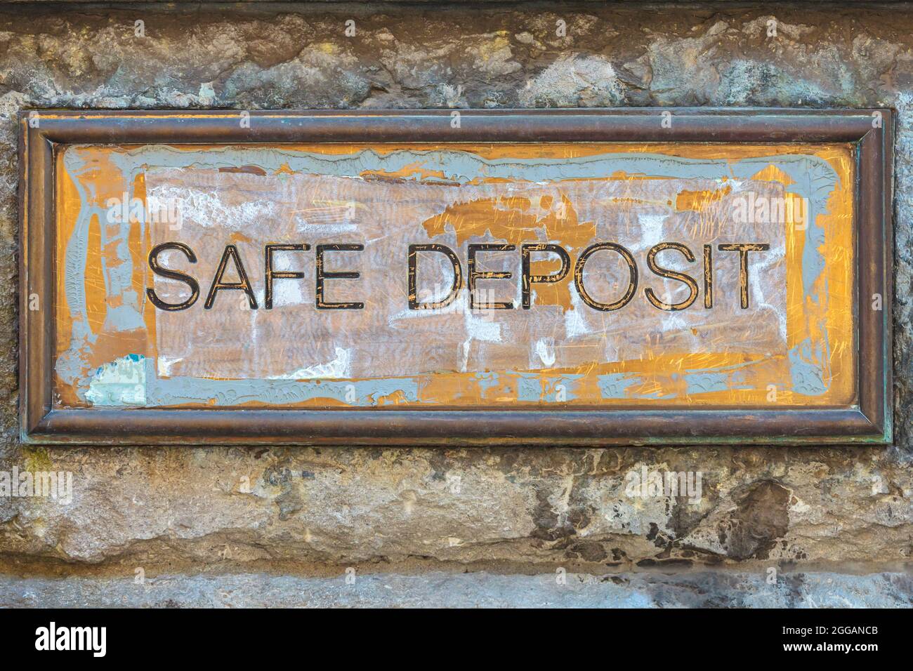 Safe deposit vault hi-res stock photography and images - Alamy