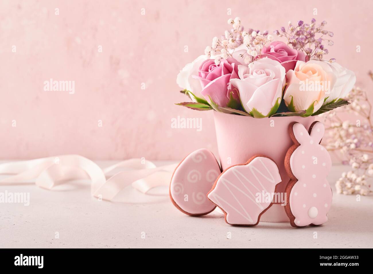 Easter background decoration with beautiful bouquet pink roses flowers ...