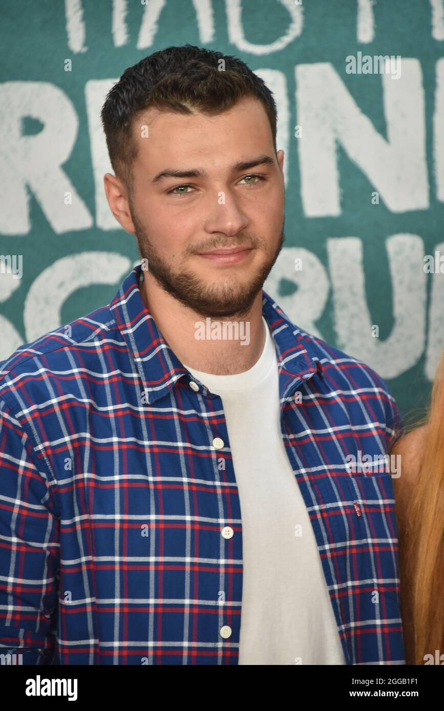 Cologne, Germany. 29th Aug, 2021. Actor Oskar Keymer comes to the ...