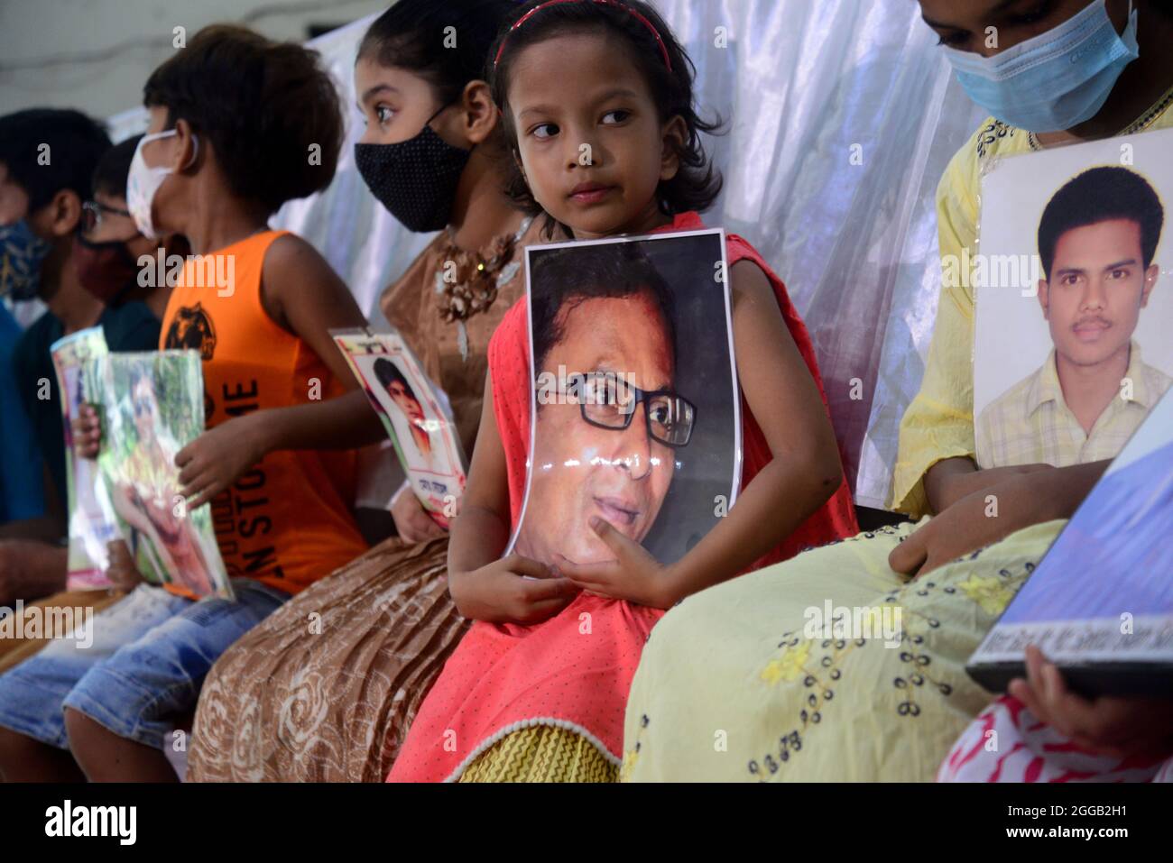 International day of missing children hi-res stock photography and ...