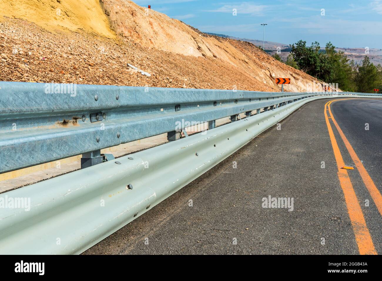 Safety guardrail hi-res stock photography and images - Alamy