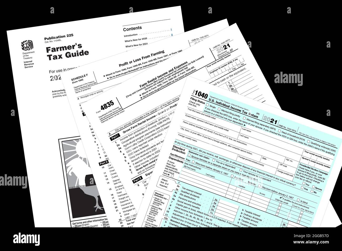 2021 tax forms hi-res stock photography and images - Alamy