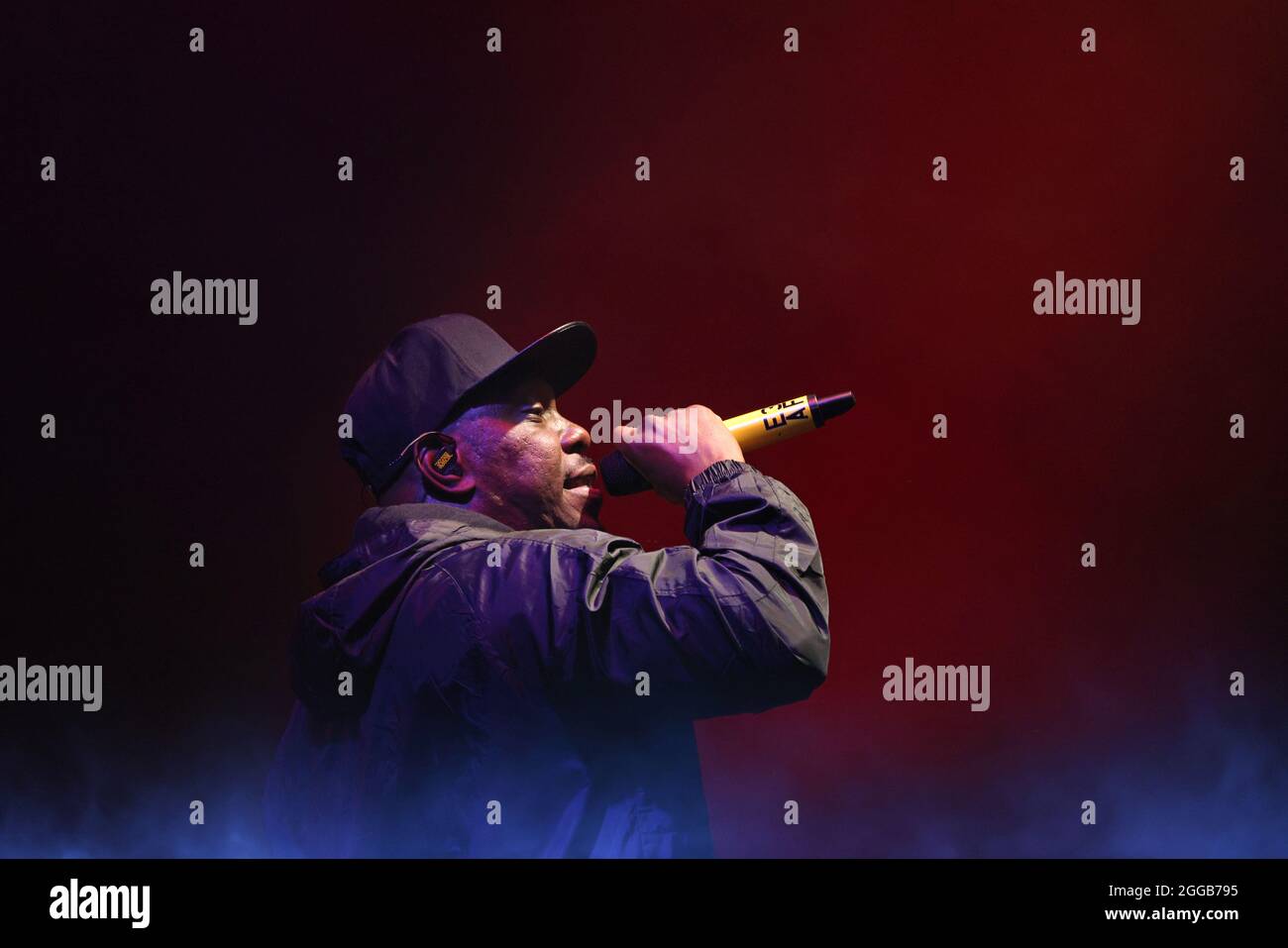 English rapper hi-res stock photography and images - Alamy