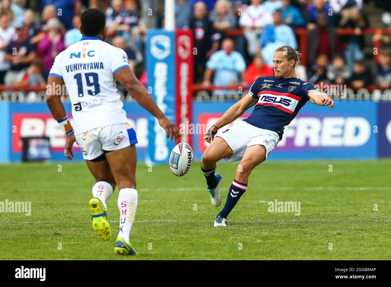 Jacob Miller ( 6 ) of Wakefield Trinity kick a drop goal Stock Photo ...