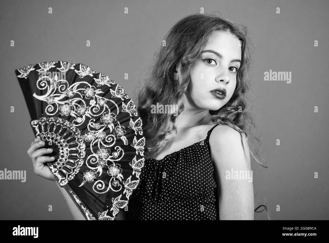 Elegant lady fanning hi-res stock photography and images - Alamy