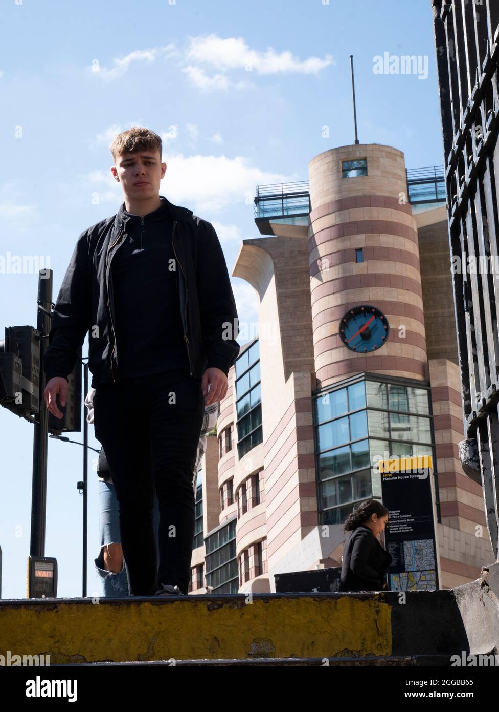 Looking upstairs from pedestrian walkway to Number One Poultry, 1 ...