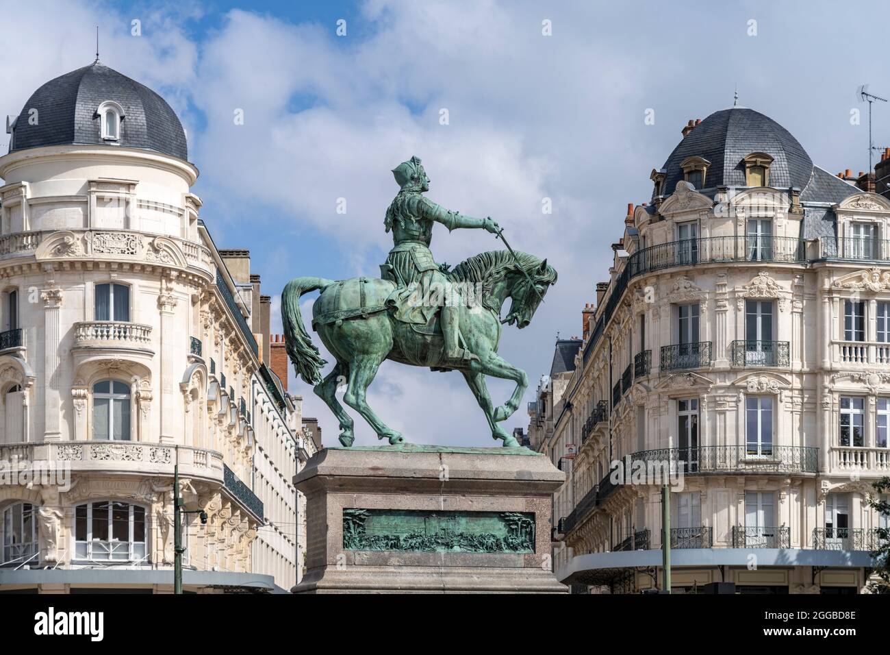 Reiterstandbild Jeanne d’Arc auf dem Platz Place du Martroi, Orleans ...