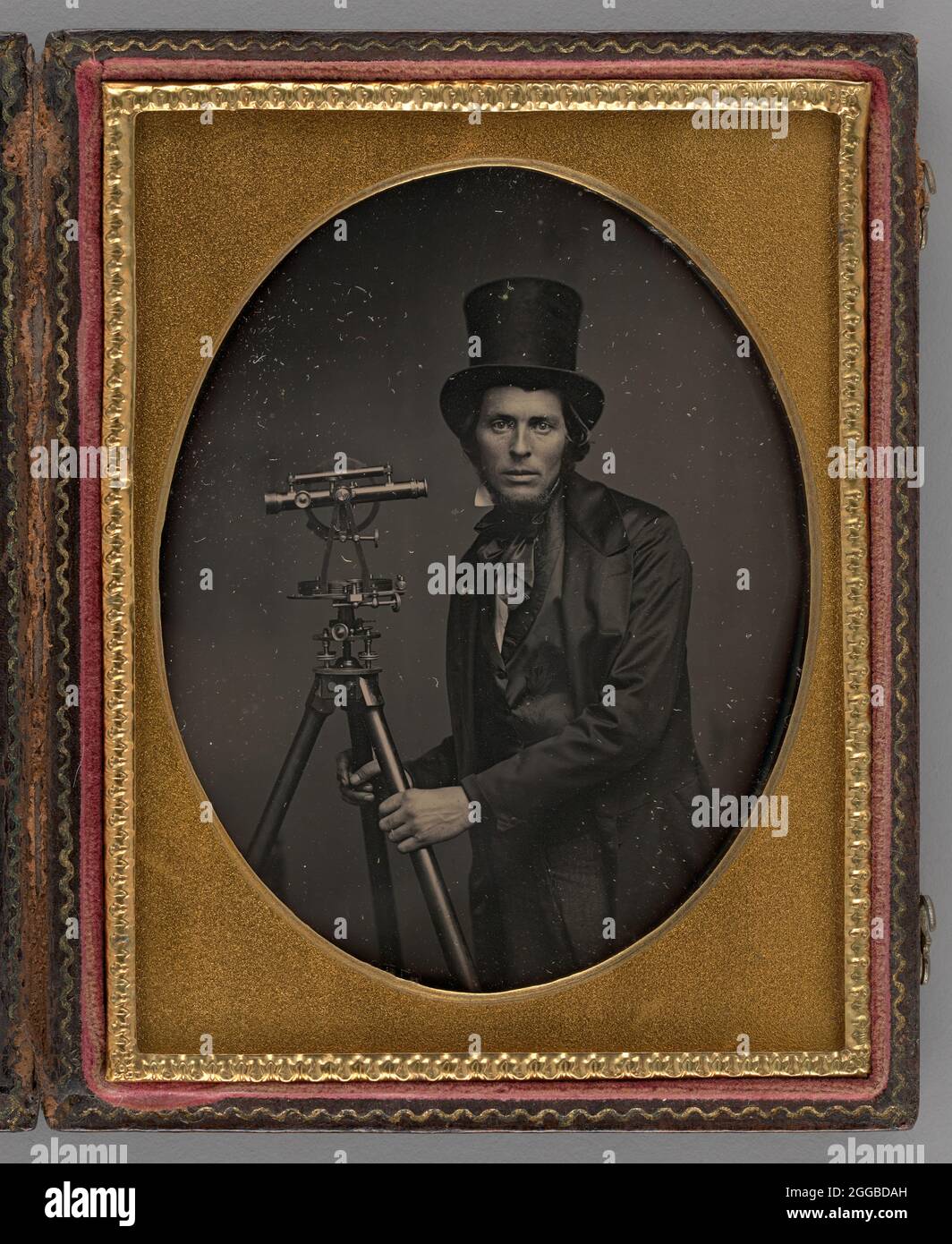 Daguerreotype camera tripod hi-res stock photography and images - Alamy