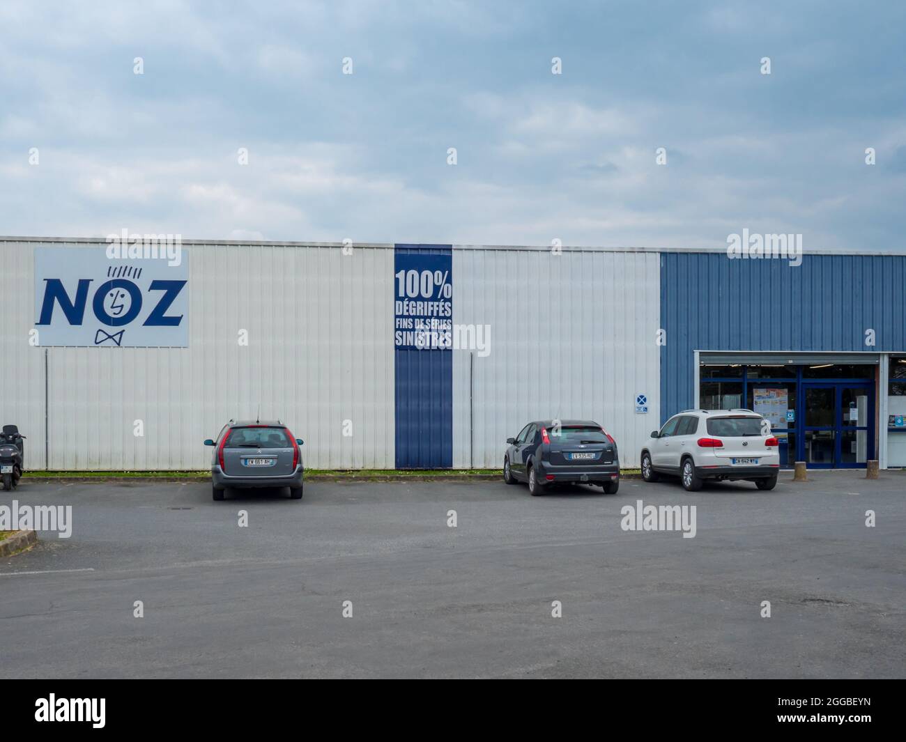 Noz symbol hi-res stock photography and images - Alamy