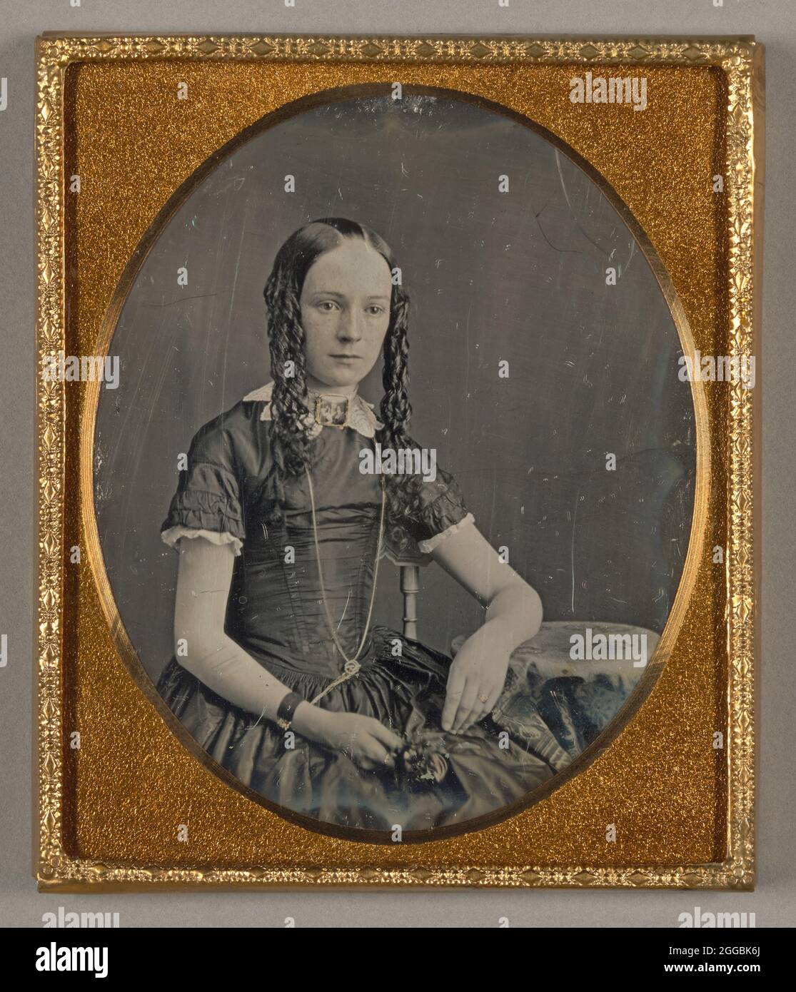 Victorian ringlets hi-res stock photography and images - Alamy