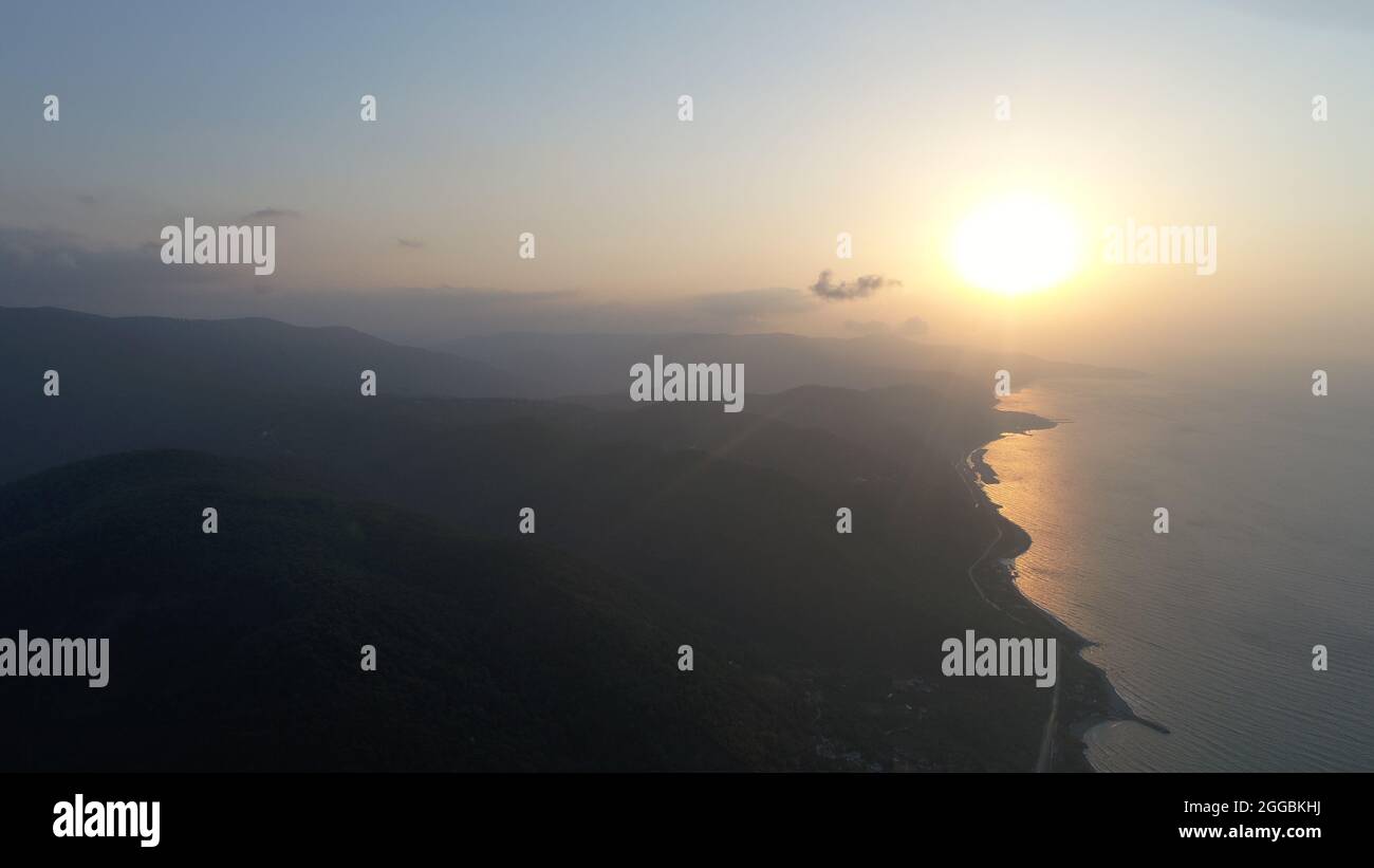 Amazing Sunset över black sea Stock Photo - Alamy