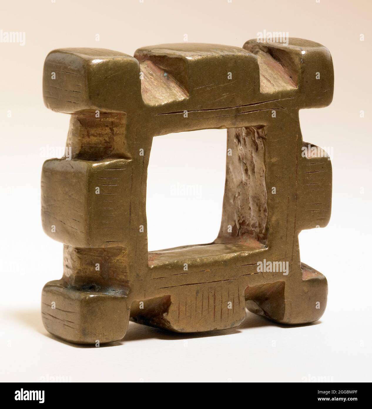 Cast copper hi-res stock photography and images - Alamy