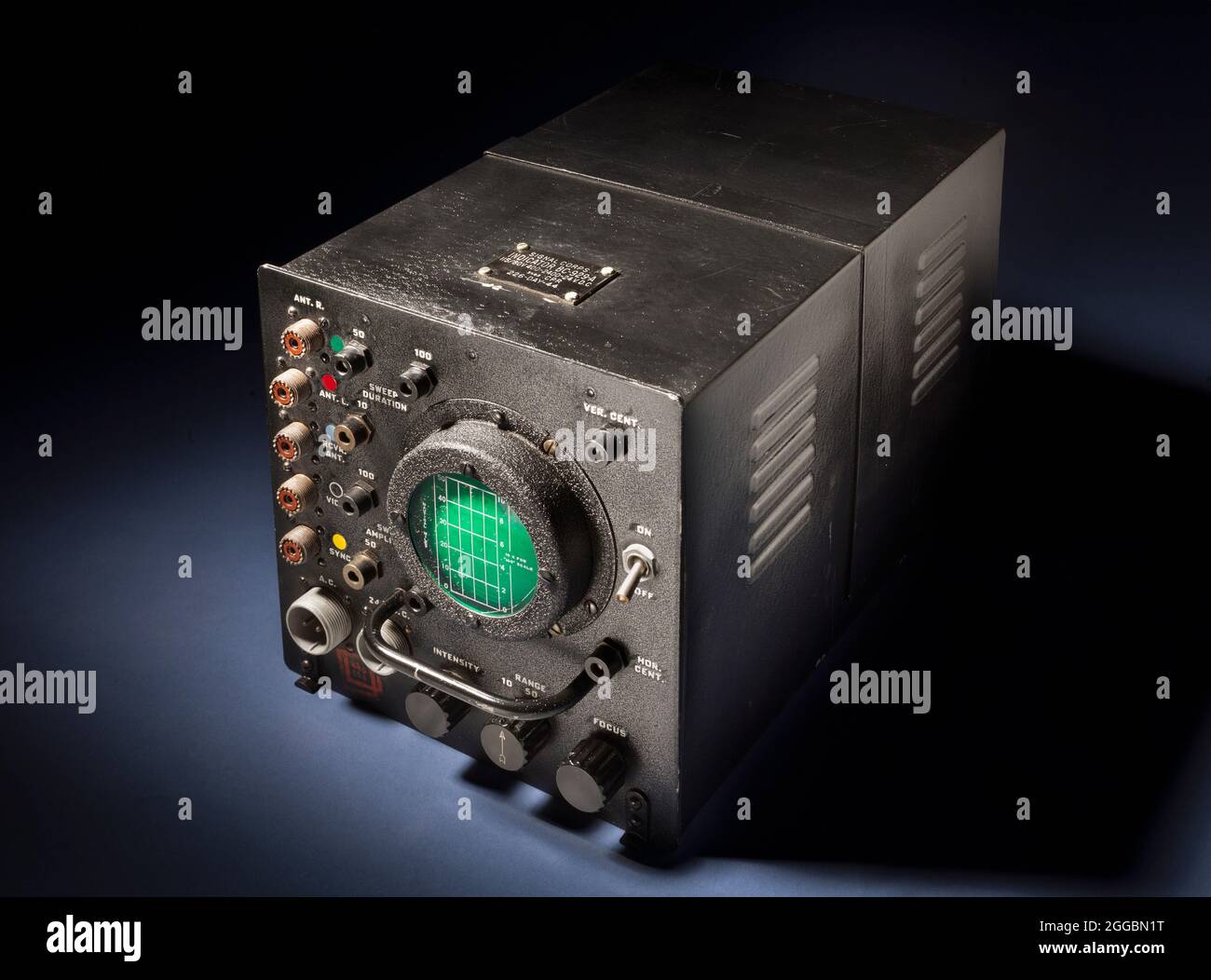 Radar system ww2 hi-res stock photography and images - Alamy