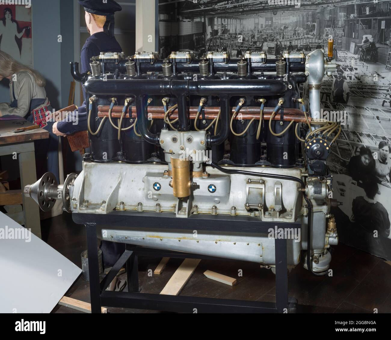 Daimler engine wwi hi-res stock photography and images - Alamy