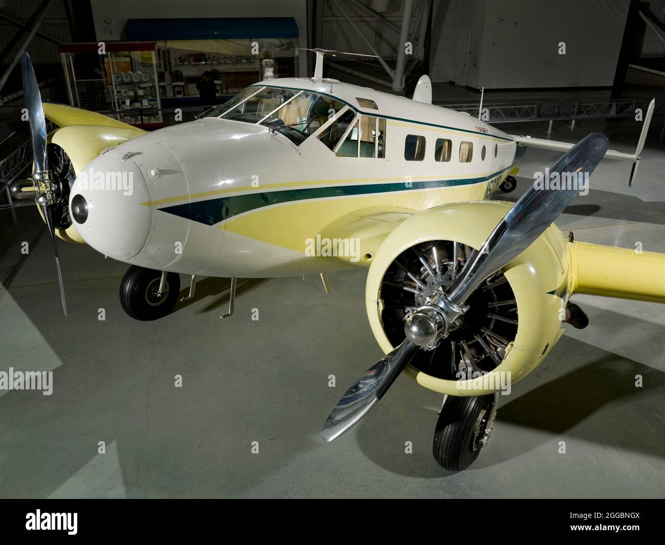 Whitney twin wasp engine hi-res stock photography and images - Alamy