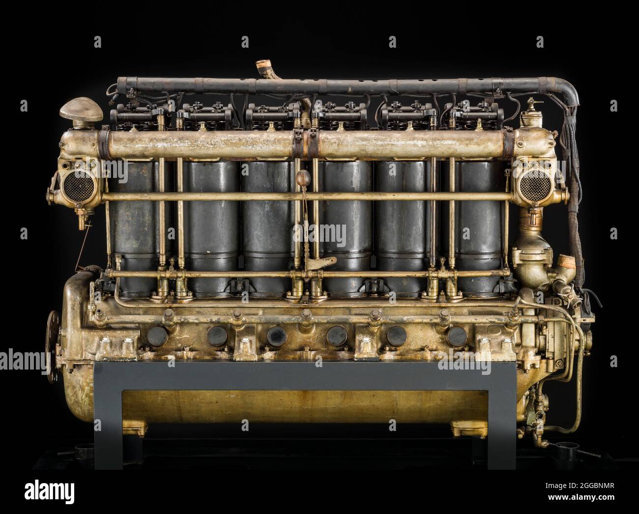 Maybach motorenbau hi-res stock photography and images - Alamy