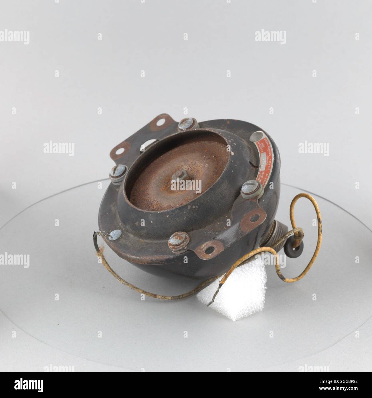 5in.dia. ww2;bell-type;panel mounted;landing gear warning Stock Photo ...