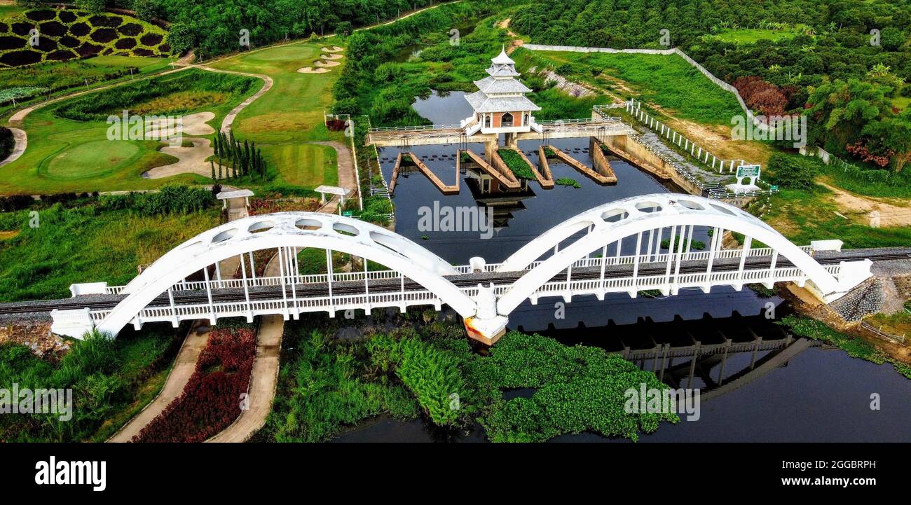 Aerial view of a bridge Stock Photo - Alamy