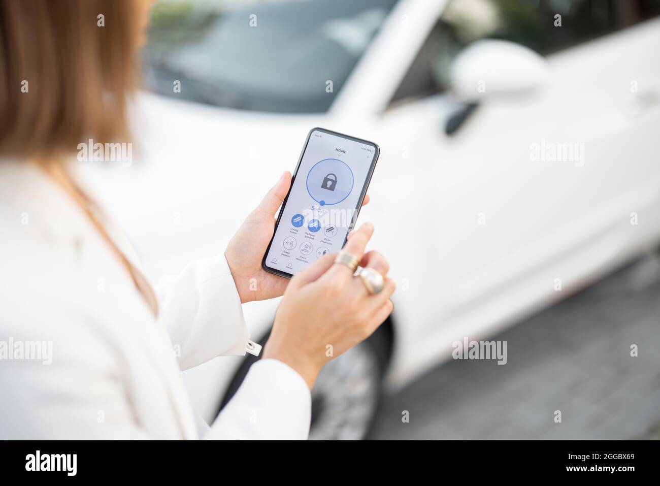 Mobile alarm hi-res stock photography and images - Alamy