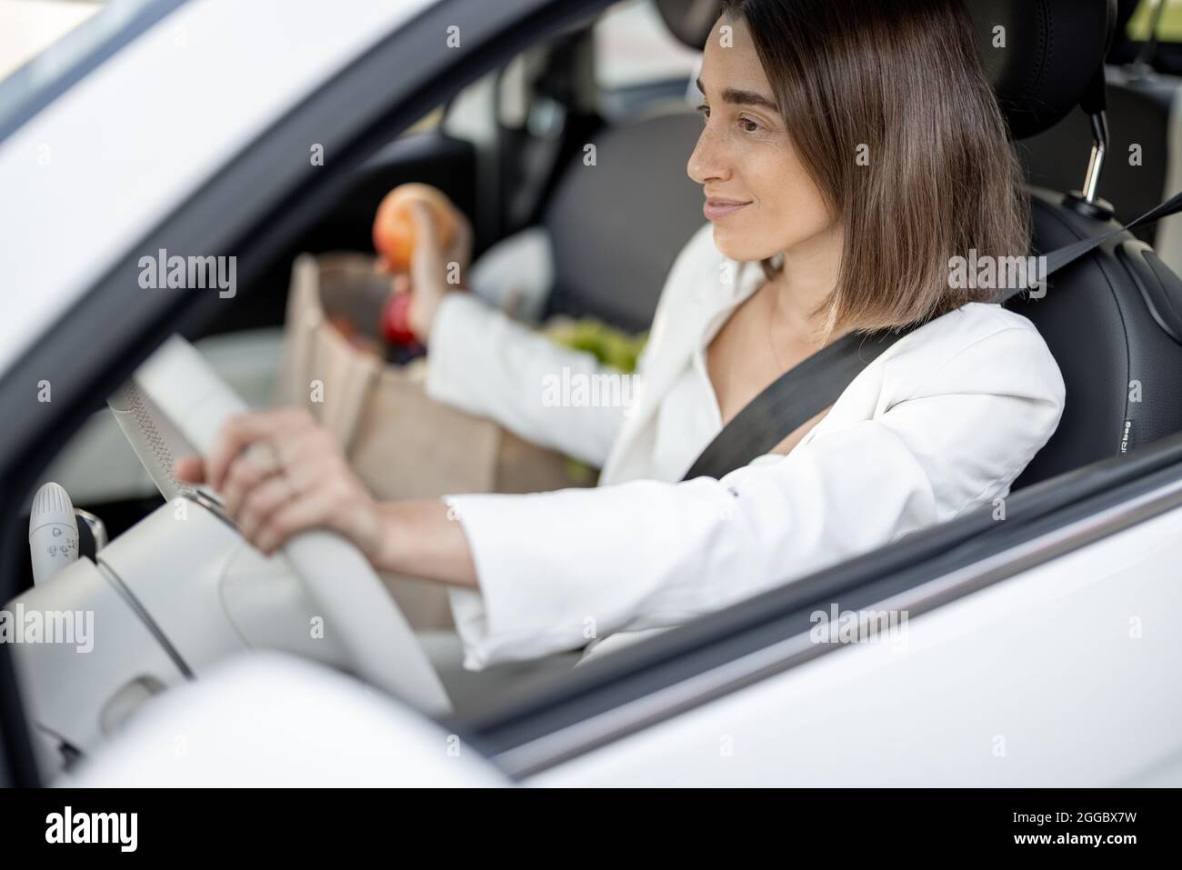 Shopping driving hi-res stock photography and images - Alamy
