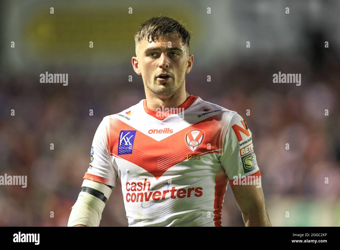 Lewis Dodd (21) of St Helens during the game Stock Photo - Alamy