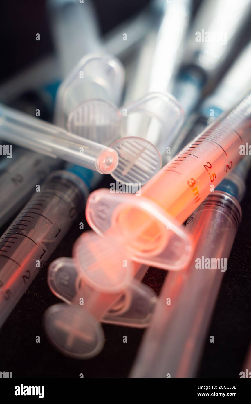 Closeup shot of a bunch of new unused syringes Stock Photo - Alamy