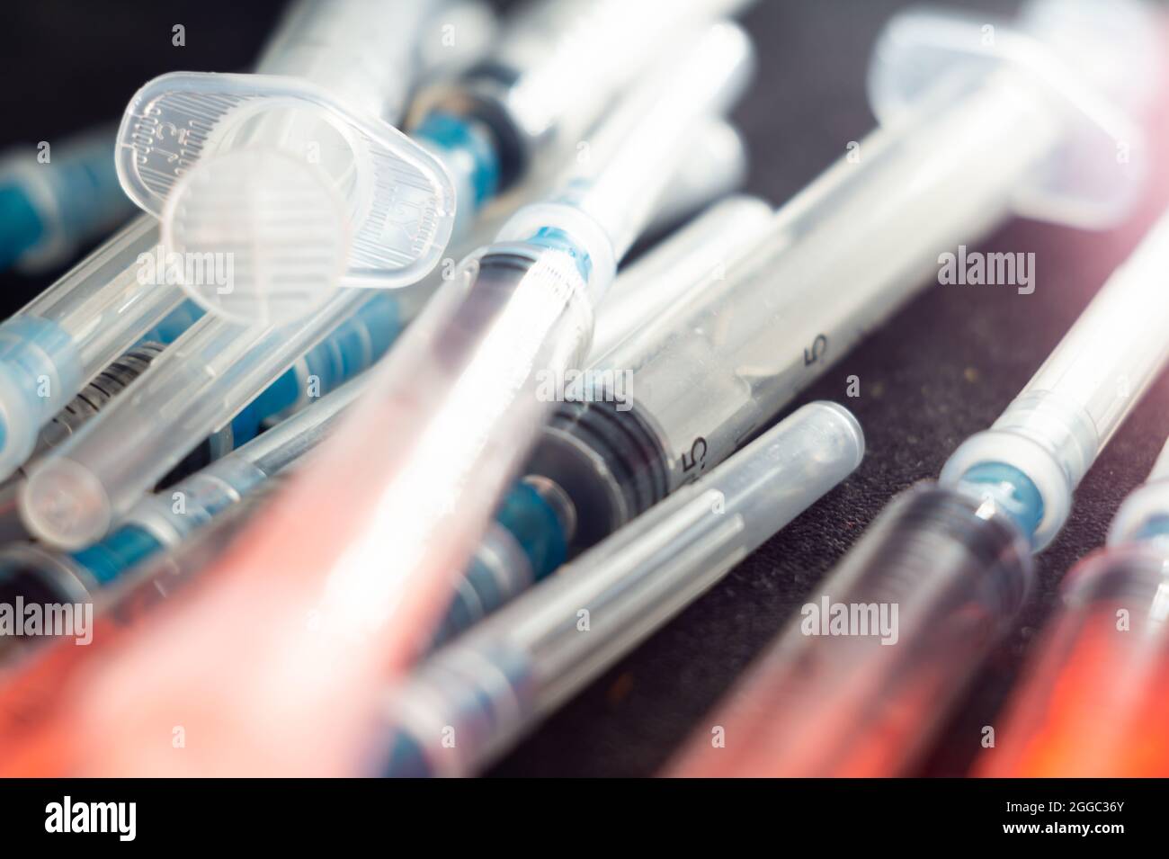Closeup shot of a bunch of new unused syringes Stock Photo - Alamy